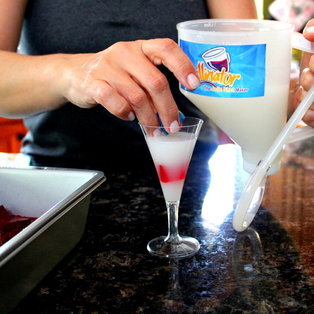Star Spangled Jello Shots for Your Fourth of July Party - Jellinator